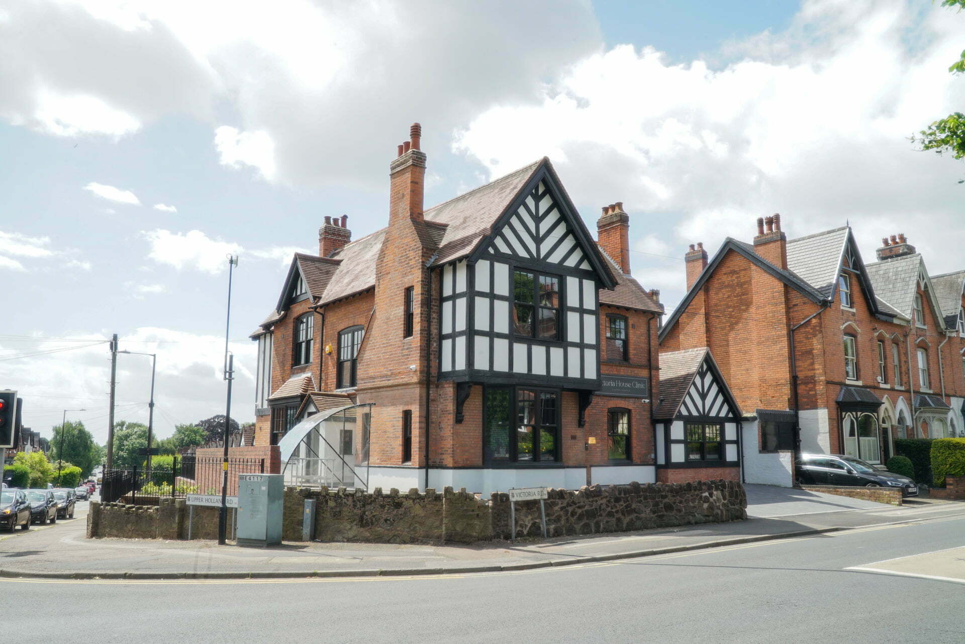 Skin Treatments | Surgical & Non Surgical | Victoria House Clinic